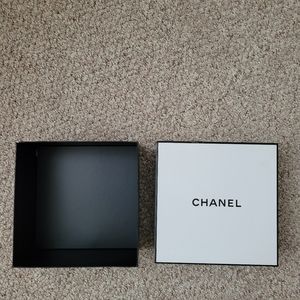 CHANEL | Design | Chanel Gift Box | Poshmark